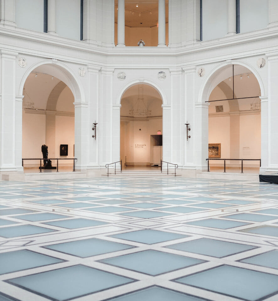 The smartest way to work with visuals | CrowdRiff